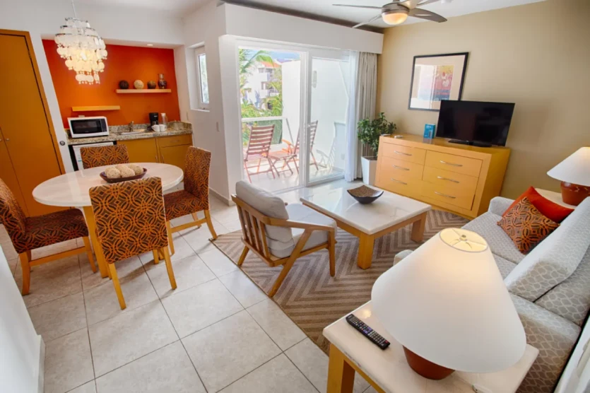 One-bedroom Suite | Marival Emotions Resort & Suites